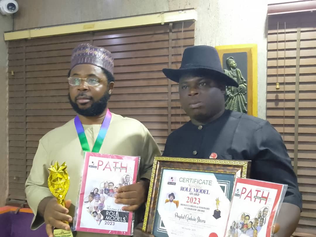 Prophet Godwin Ikuru Bag Path Magazine MISSIONARY LEADERSHIP AWARD 2023 ...